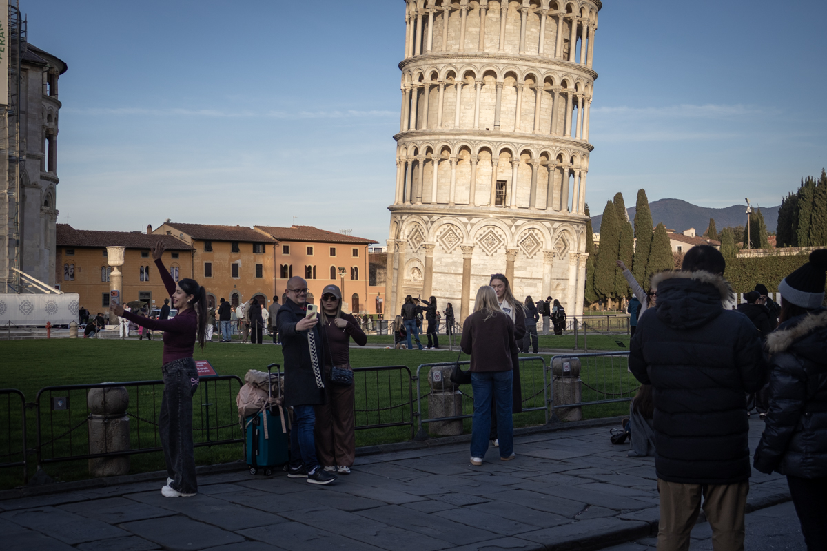 Echoes of Martin Parr? – Return to Cozy Island